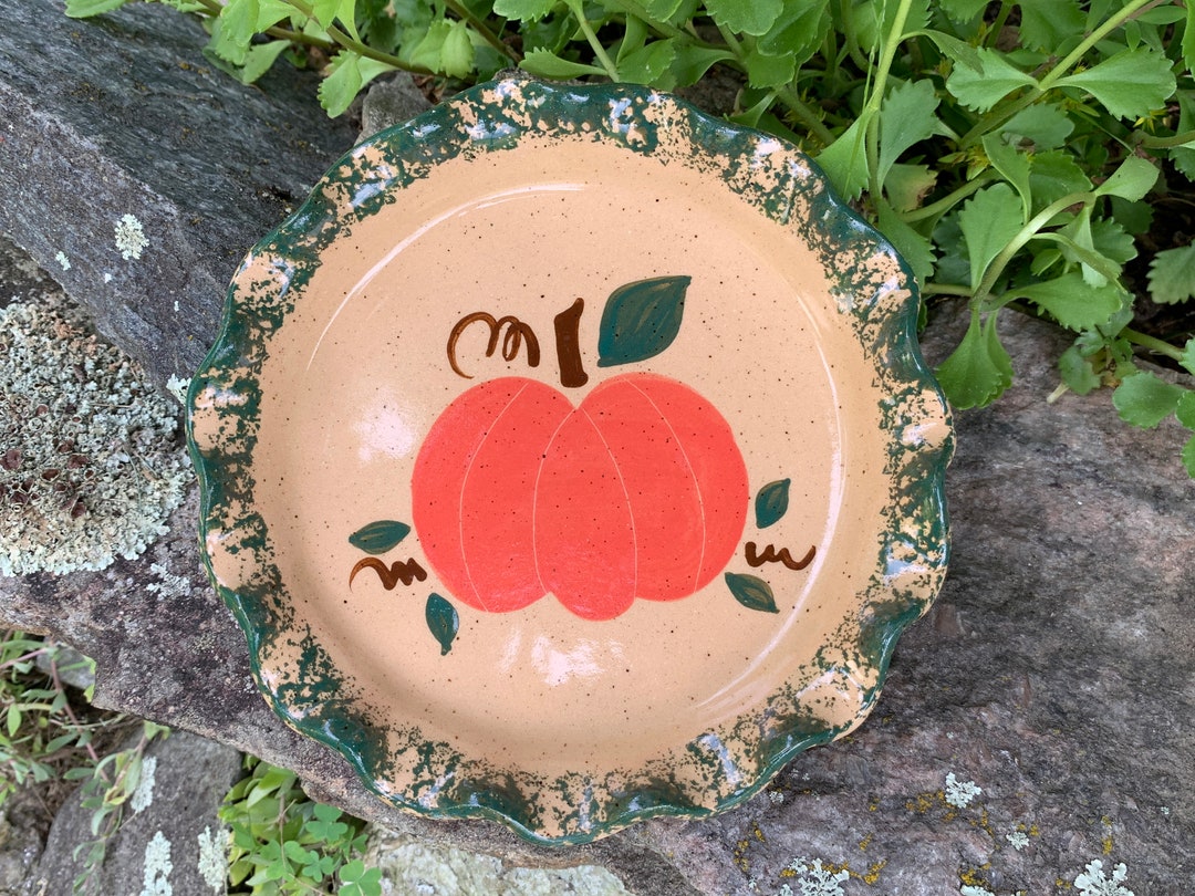 Three Rivers Pottery Ruffled Edge Pumpkin Painted Design Green Ruffled ...