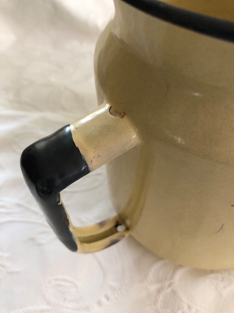 Vintage YELLOW ENAMELWARE Pitcher - Etsy