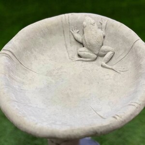 Toadstool Concrete Birds Bath Statue Massive Birds Bath Figure Outdoor ...