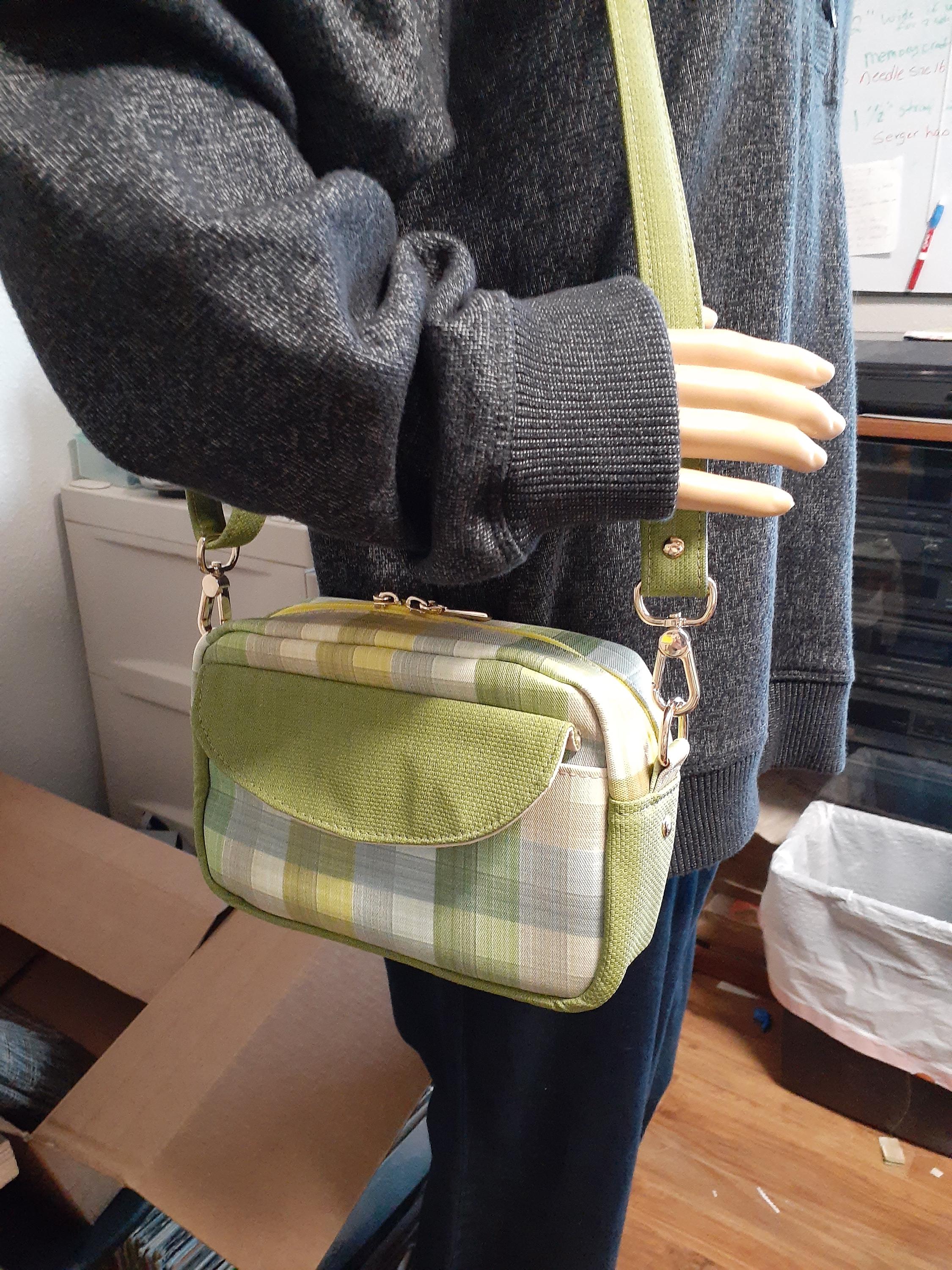 Small Crossbody Bag Just in Time for Spring or Summer, Cute Green ...