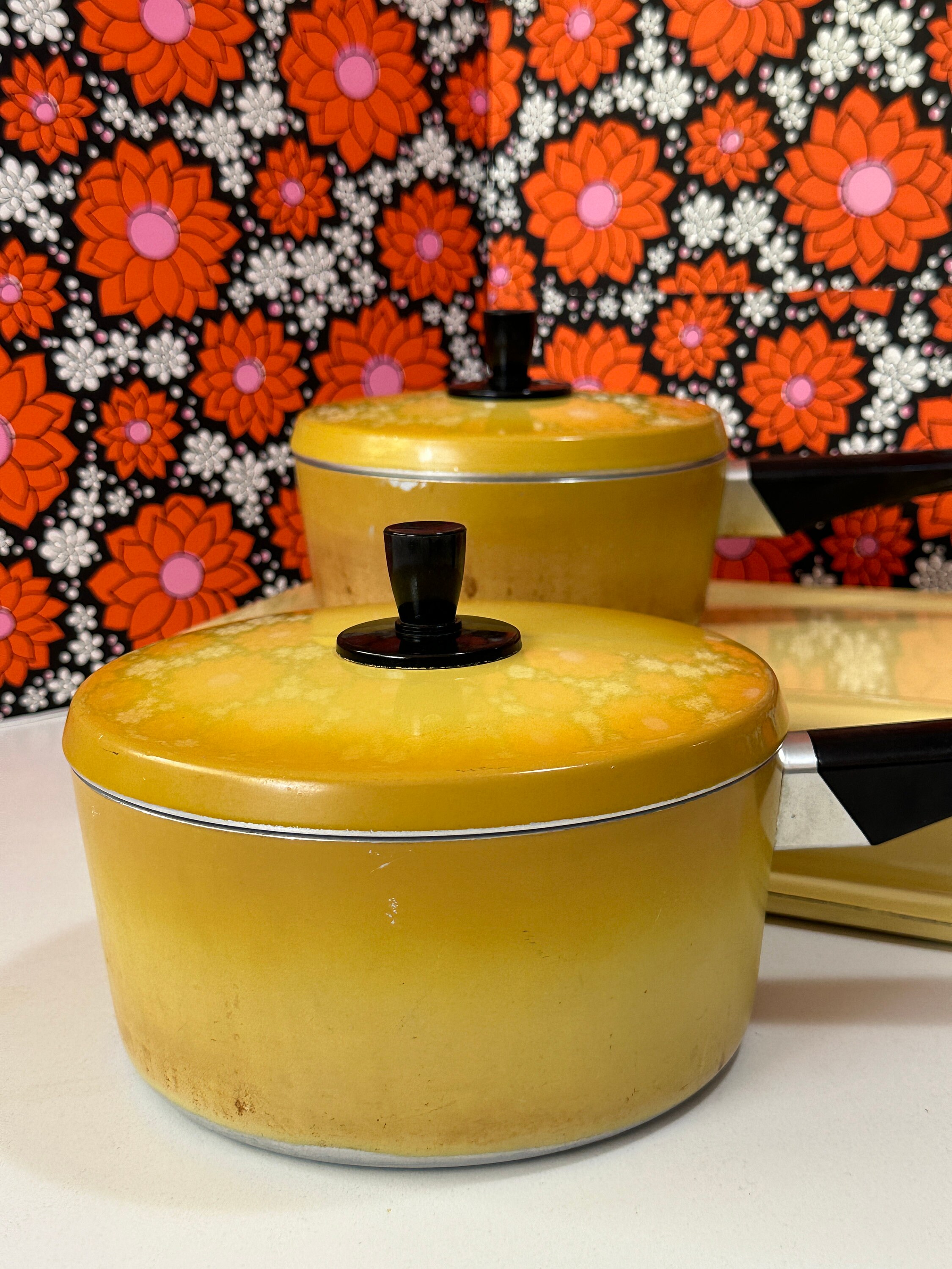 Vintage Kitchen Delights Yellow Pots With Lids 1.5 Qt & 2 Qt Sold as a ...