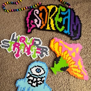 EDM DJ Perler Necklace - Etsy