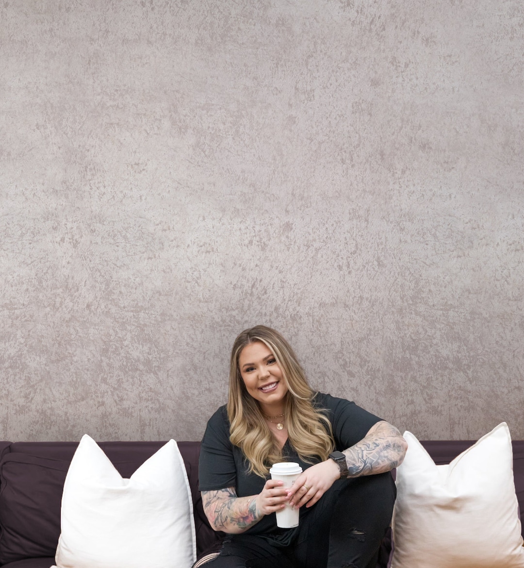 Making Me Blush Wallpaper - Etsy