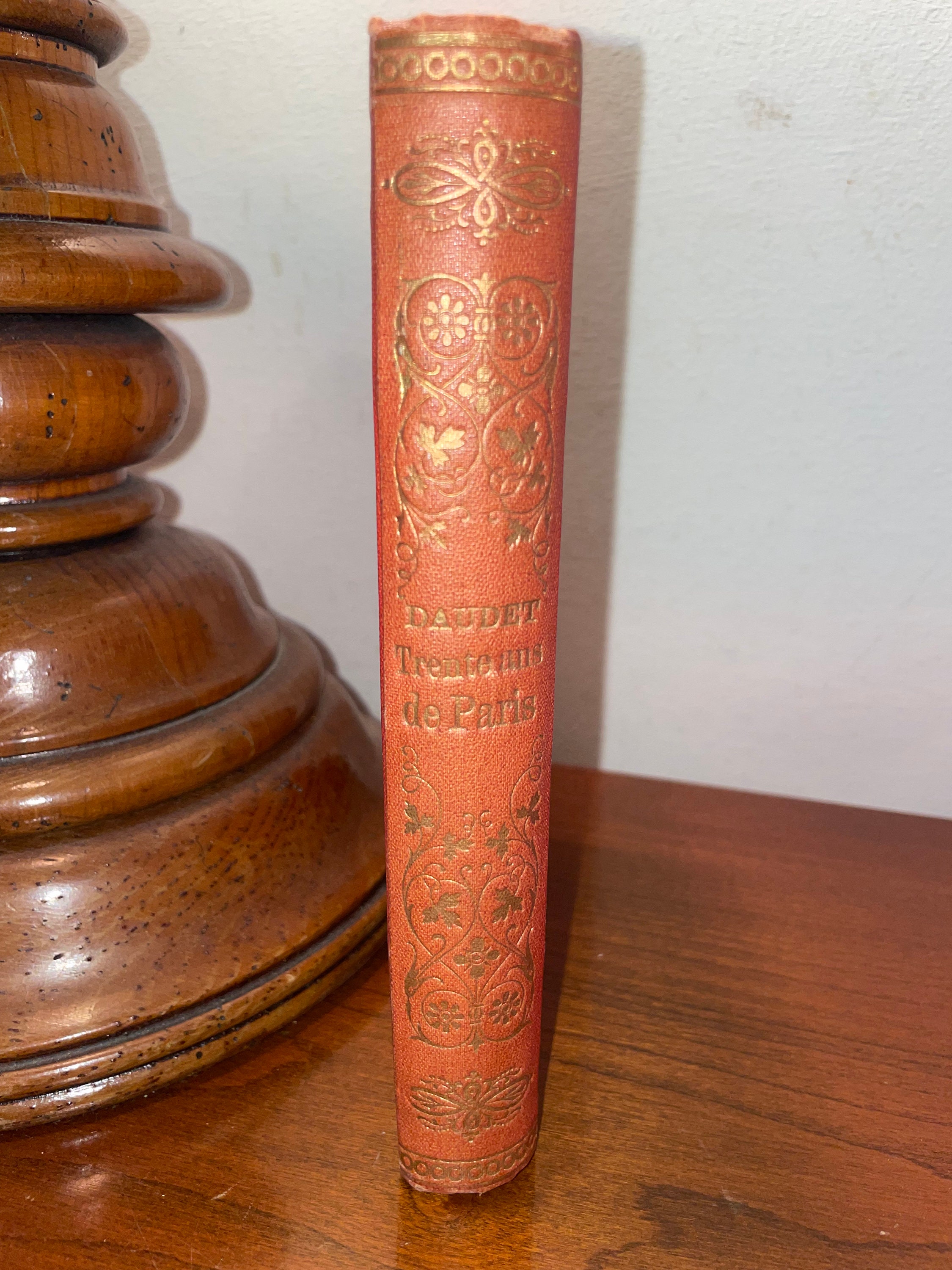 Trente Ans De Paris a Travers Ma Vie Et Mes Livres / Antique Collector ...