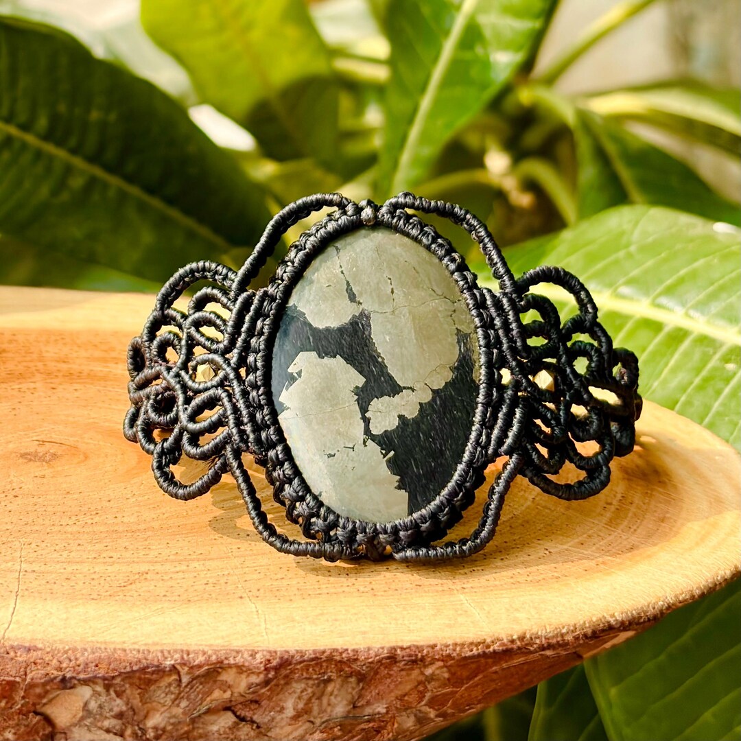 Natural Apache Gold Micro Macrame Crystal Bracelet, Apache Gold Macrame ...