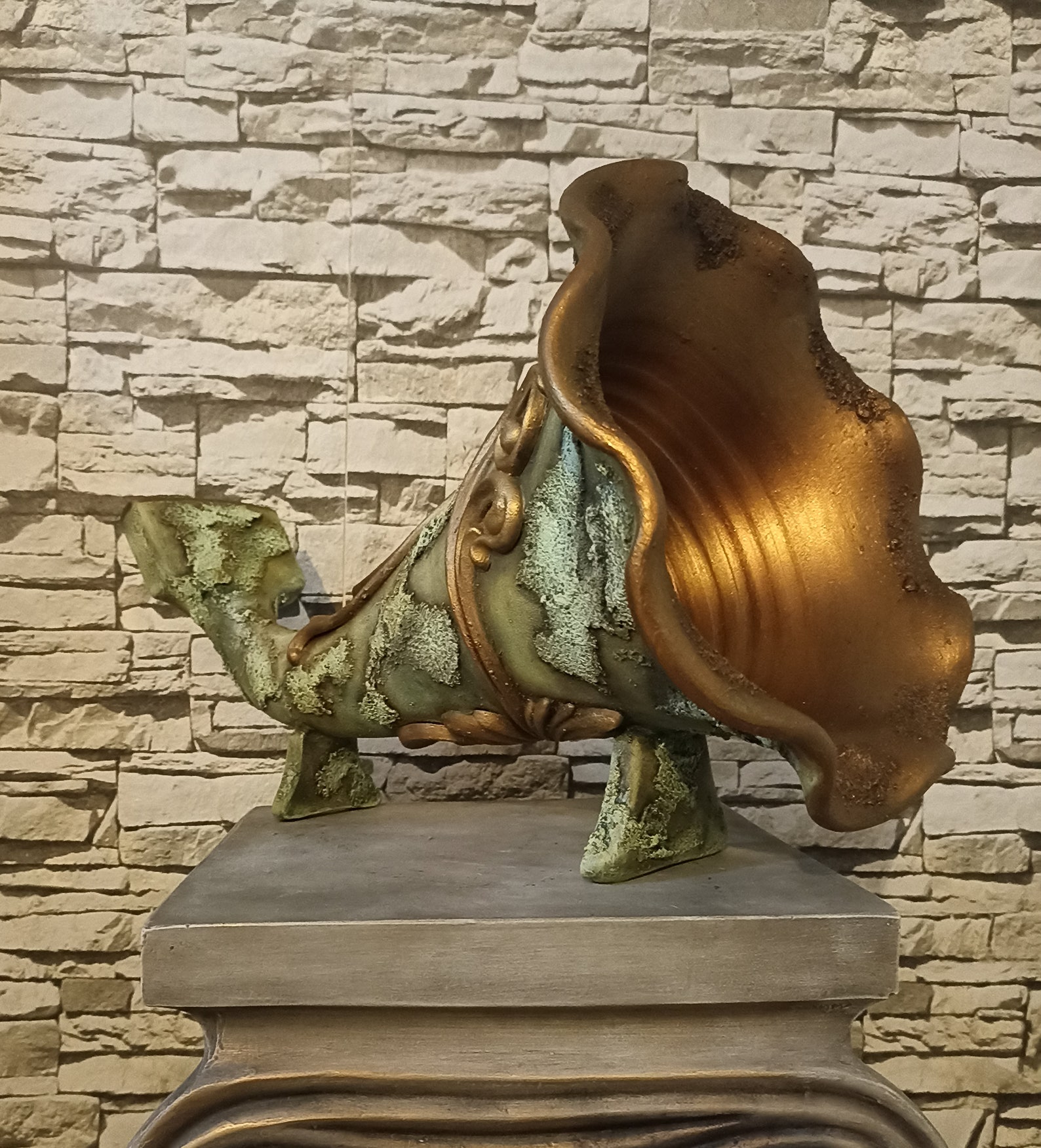 Gramophone Acoustic Panel Statue, Handmade Working, Antique Gramophone ...