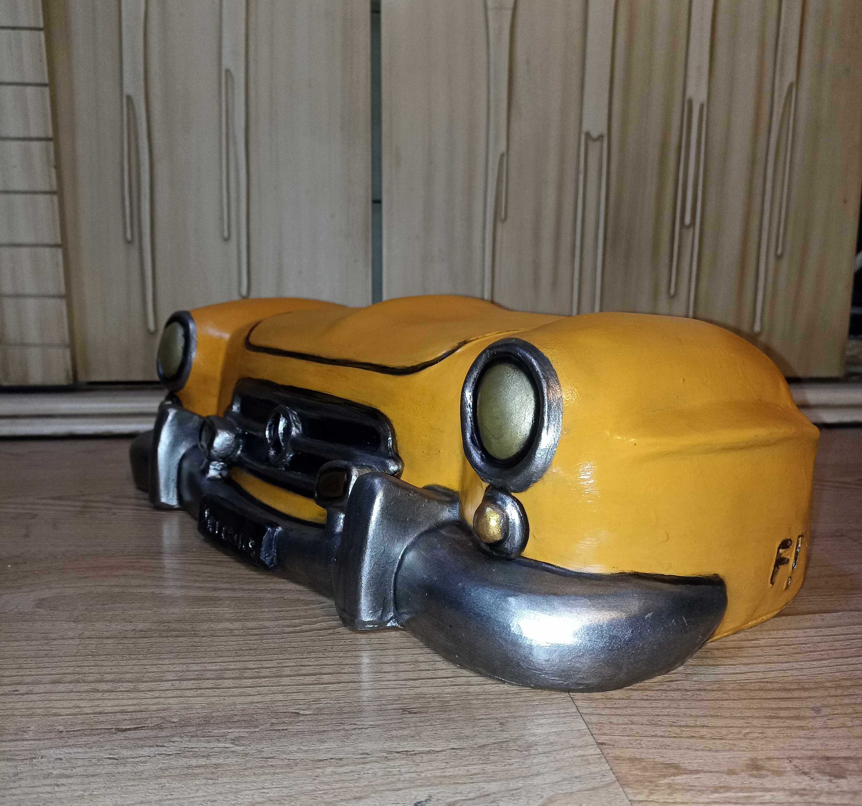 İmpressive Antique Mercedes Wall Car, Wall Statue, Pop Art Sculpture ...