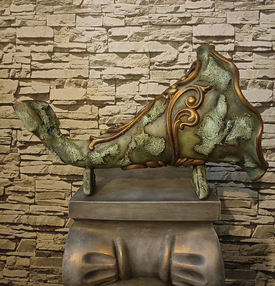 Gramophone Acoustic Panel Statue, Handmade Working, Antique Gramophone ...