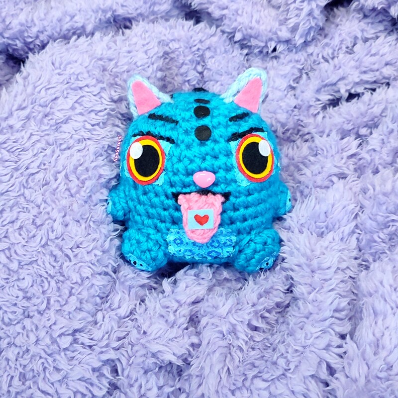 Kpop demon hunters demon cat plush - Etsy.de