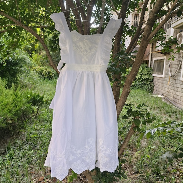 Frilly Maid - Etsy