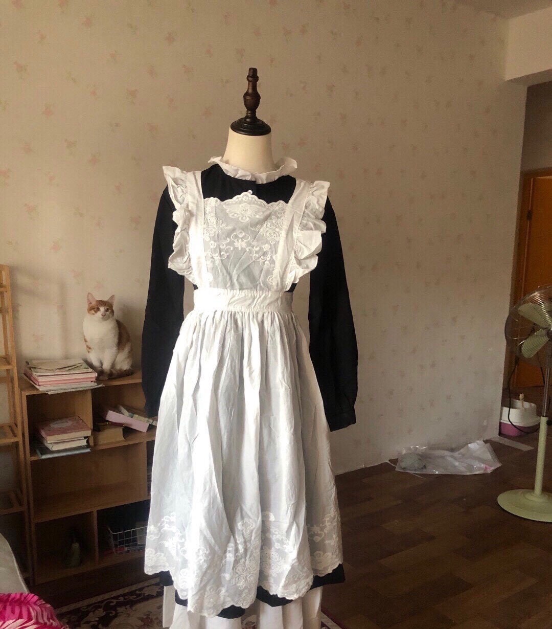 White Embroidery Frilly Apron With Lace French Maid Apron Bakery Garden ...