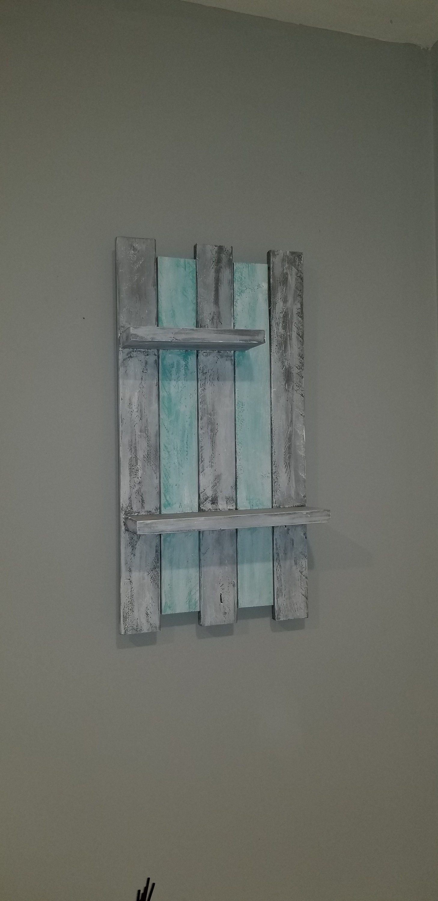 Rustic Pallet Shelf - Etsy
