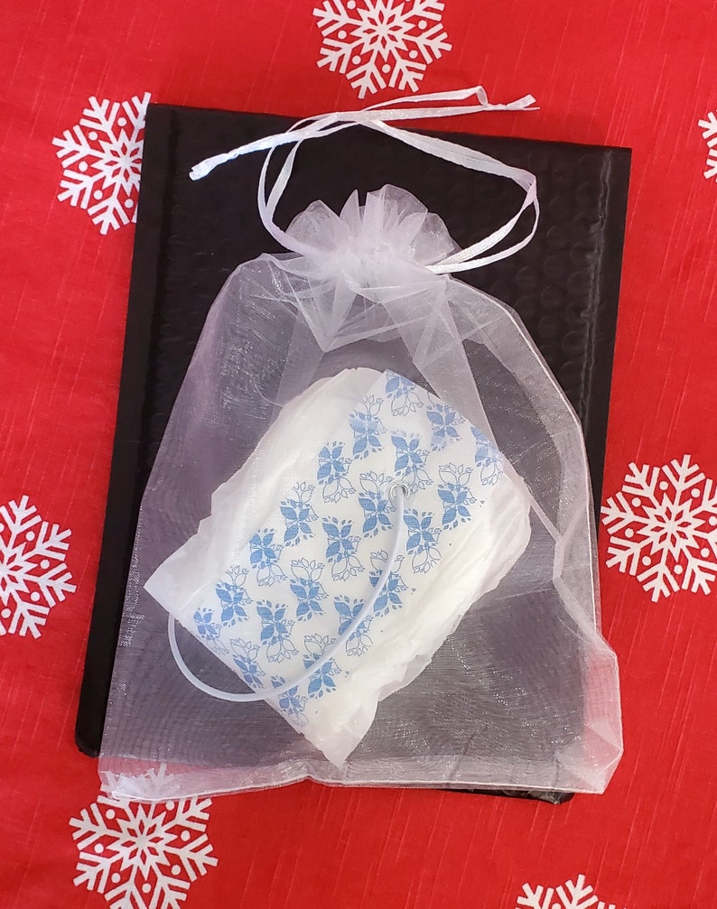 Maxi Pad Sleep Mask Gag Gift Sanitary Period Menstrual Eye Sleeping ...