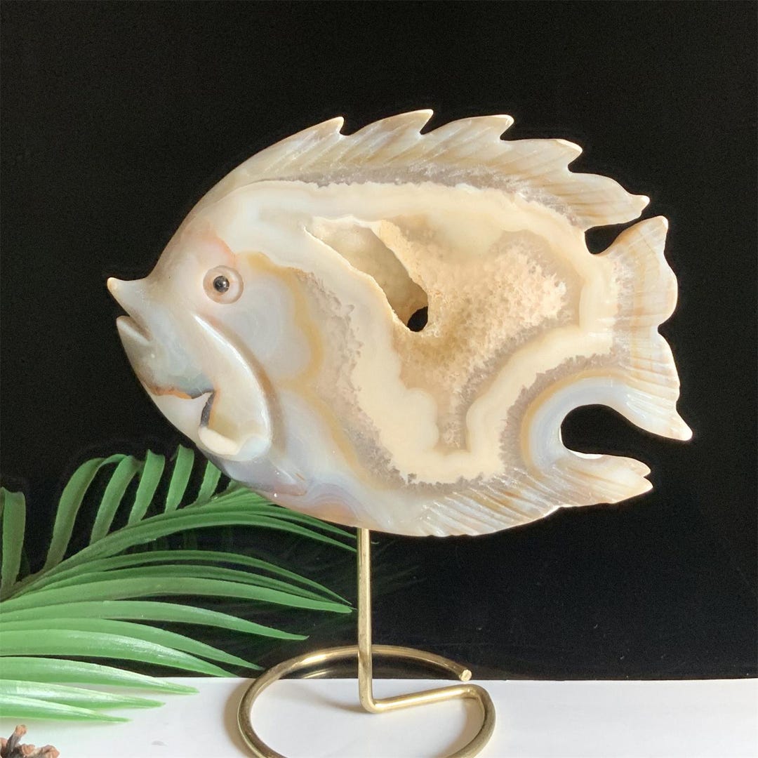 Agate Geode Tropical Fish Carving, Quartz Crystal Tropical Fish, Hand ...