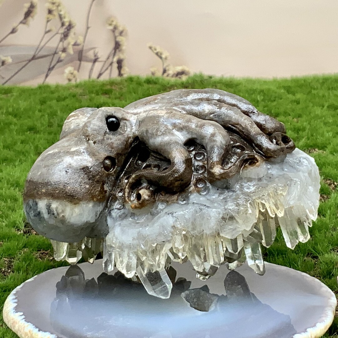 Quartz Cluster Octopus Carving, Hand Carved Stone Octopus, Quartz Skull ...