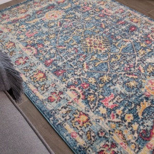 Soft Blue Traditional Floral Bordered Rug Large Multicolour Living Room ...