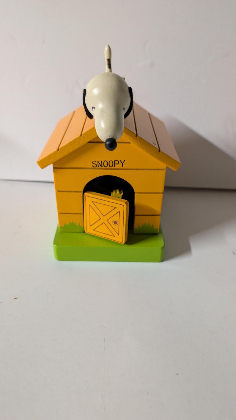 1970 Schmid Bros Peanuts Snoopy & Woodstock Wooden Music Box - Etsy