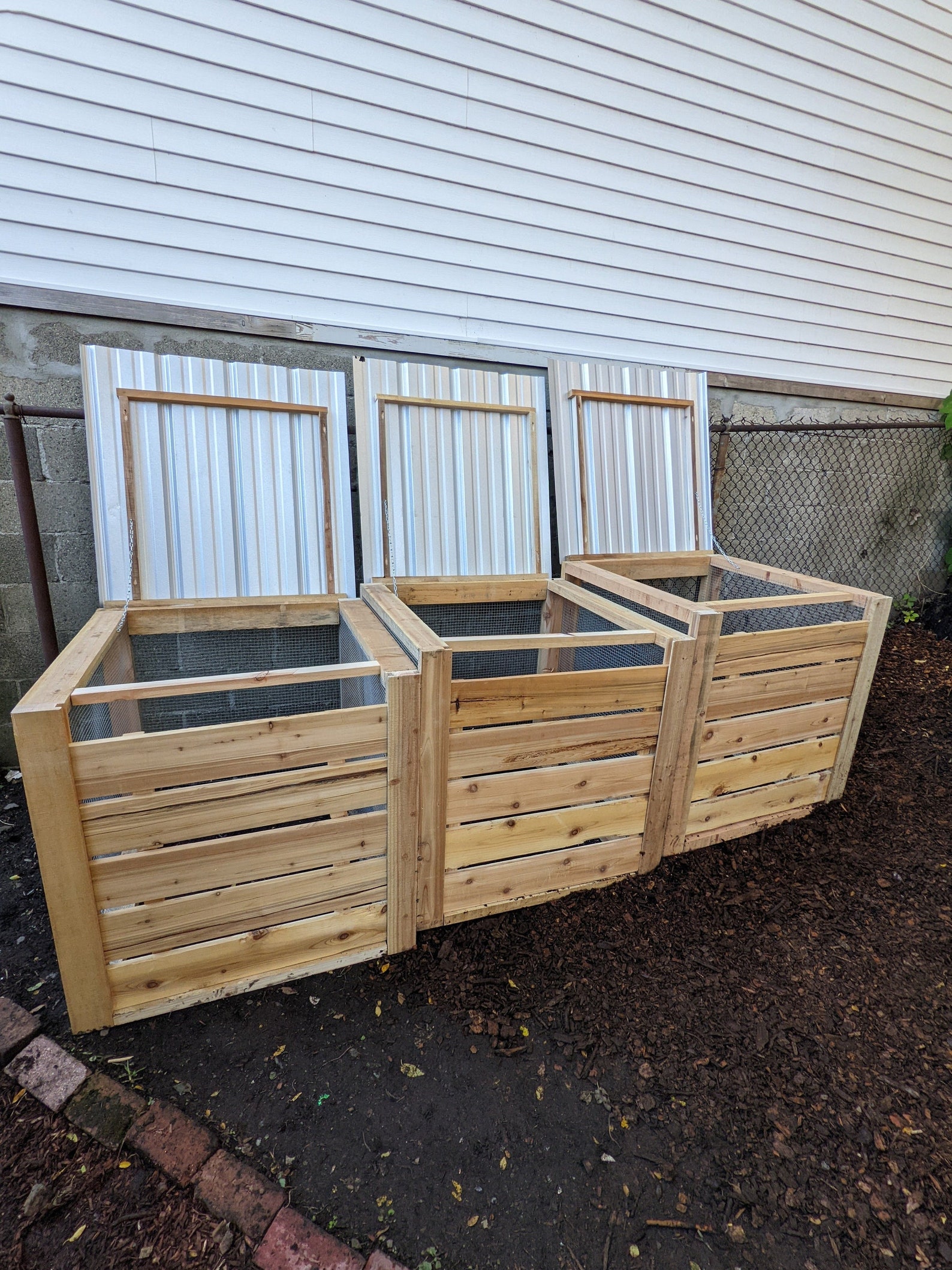 Beautiful Cedar Compost Bins, Create Your Own Garden Fertilizer, Humus ...