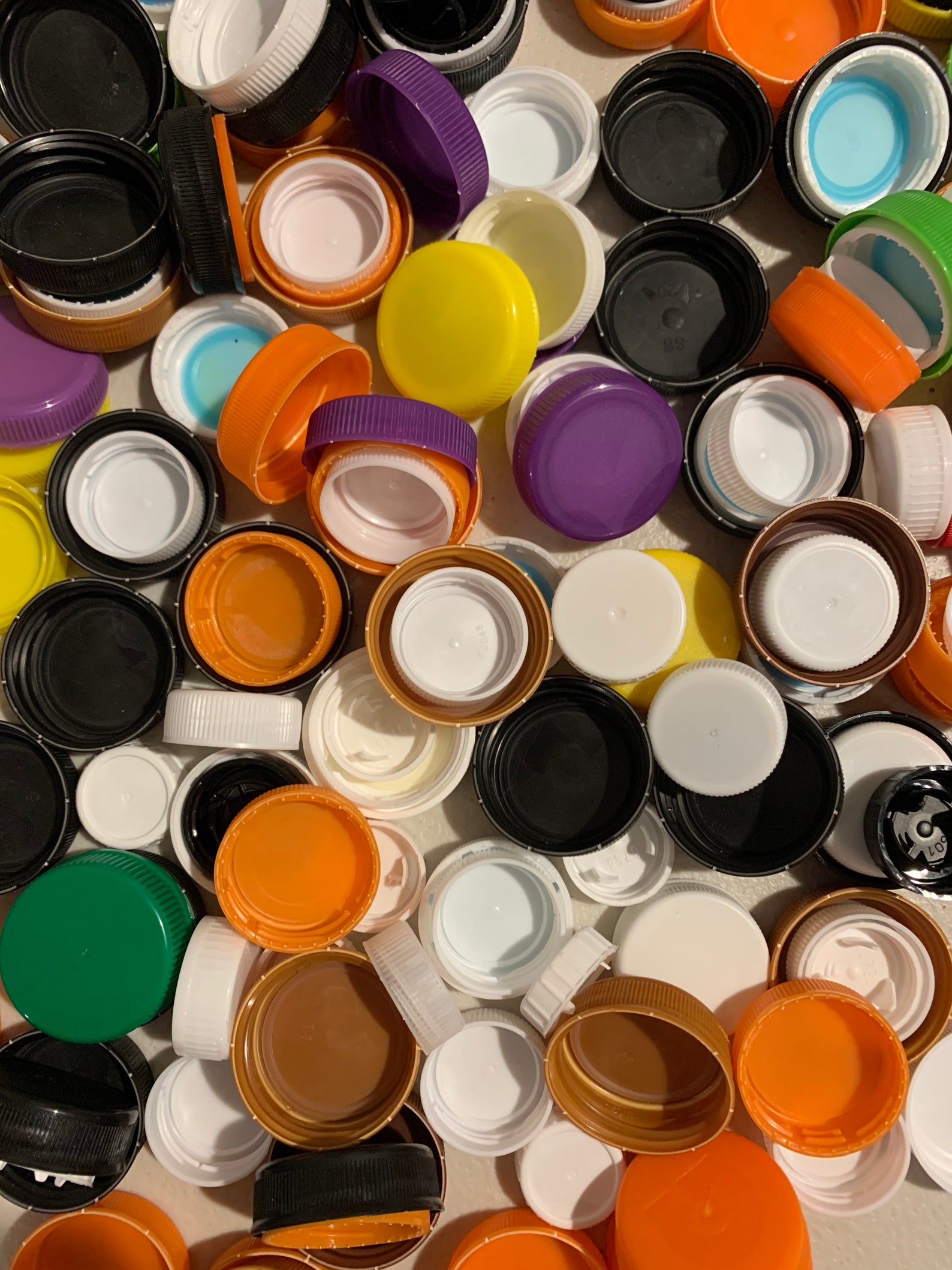 50 Assorted Plastic Bottle Caps - Etsy