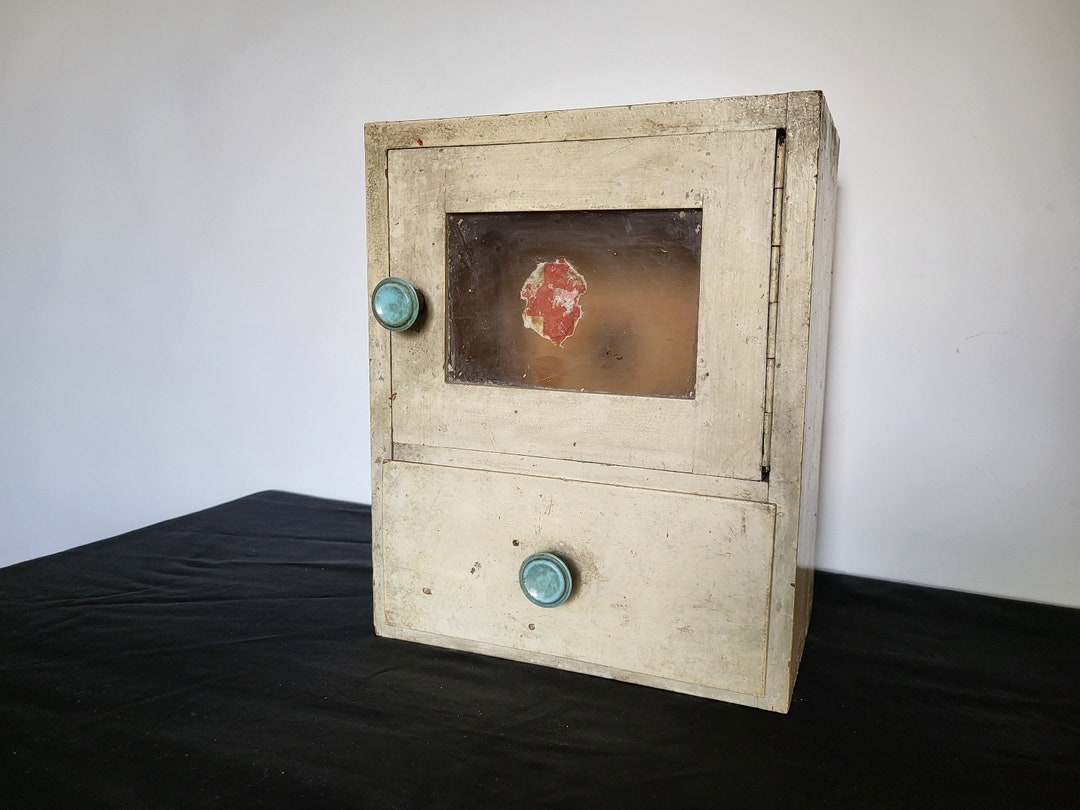 Vintage Industrial Wooden First Aid Kit From 1960 With, Solid Doctor's ...