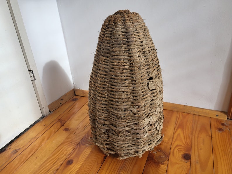 Antique Vintage Wicker Hive , Bee Hive , Swarm Hive , Old Beekeeping ...