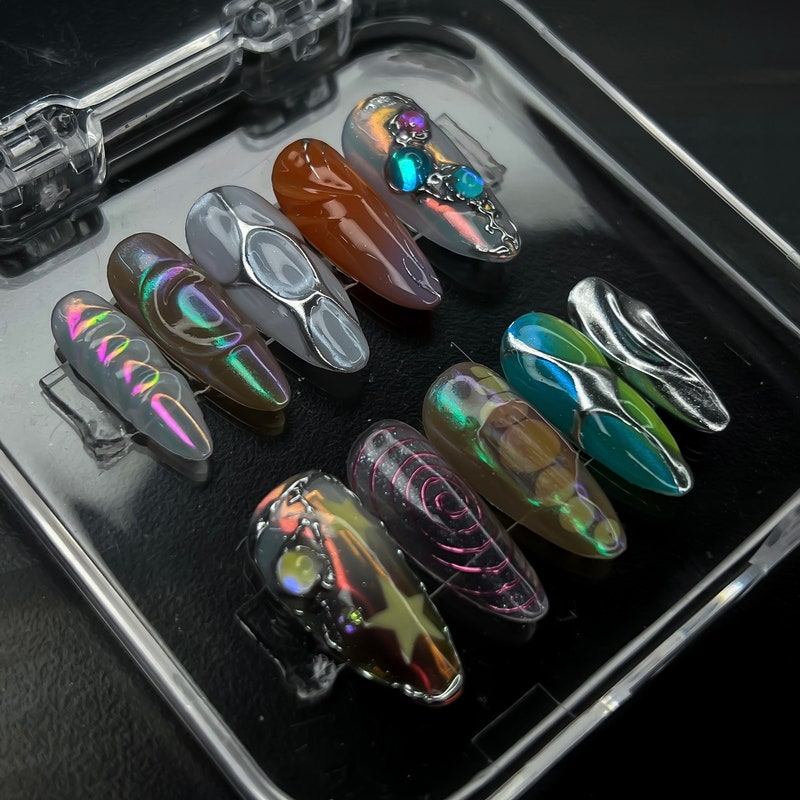 Free Fake Nails - Etsy