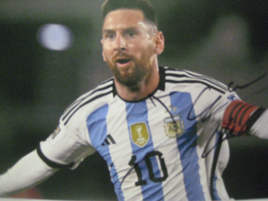 Lionel Messi Argentina Soccer Hand Signed Color Photo W/coa & Tamper ...