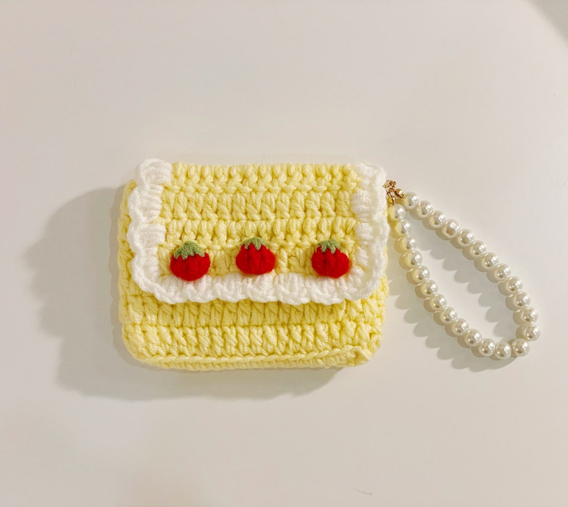 Strawberry Pearl Chain Crochet Pouch Cards Holder Coins - Etsy