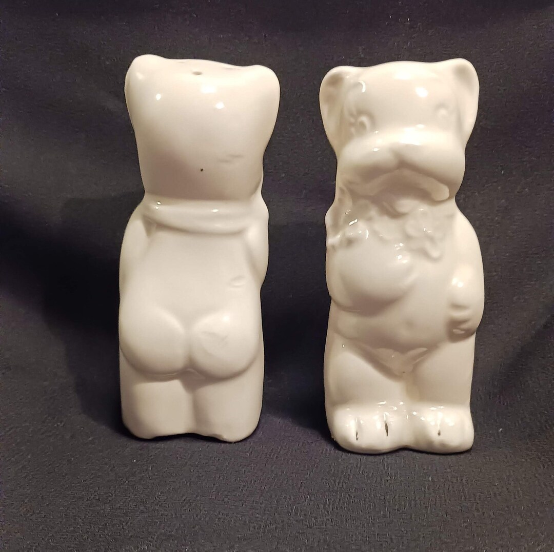Shawnee Pottery Bear Salt and Pepper Shakers - Etsy