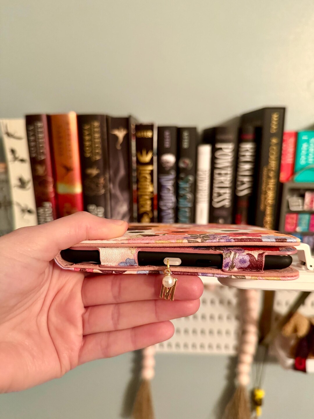 Kindle Dust Plug Charm | USB-C Glow in the Dark | Inital Charm With ...