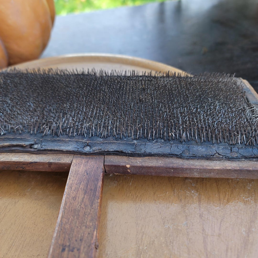 Vintage Sheep Brush Hand Tool, Hand Made Wool Comb, Flannel Brushing ...