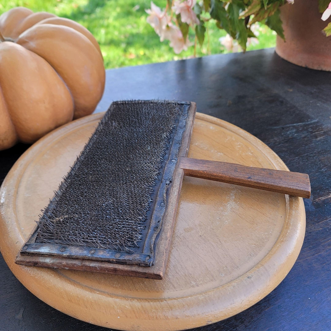 Wool Carder, Vintage Sheep Brush Hand Tool, Hand Made Wool Comb ...