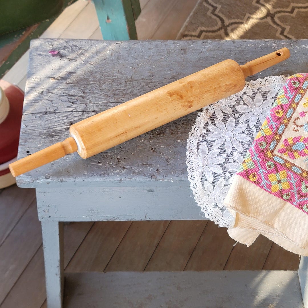 Vintage Wood Rolling Pin, Natural Light Colored Wood, Narrow 2 Inches ...