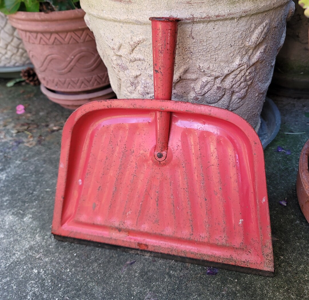 Red Metal Dust Pan, Vintage Small Dust Pan, Rubber Edge Dust Bin ...