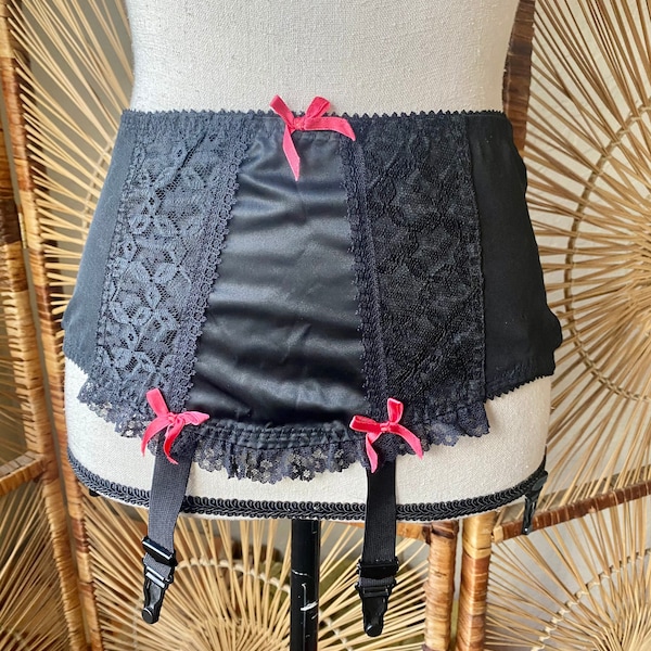 Vintage Garter Belt - Etsy