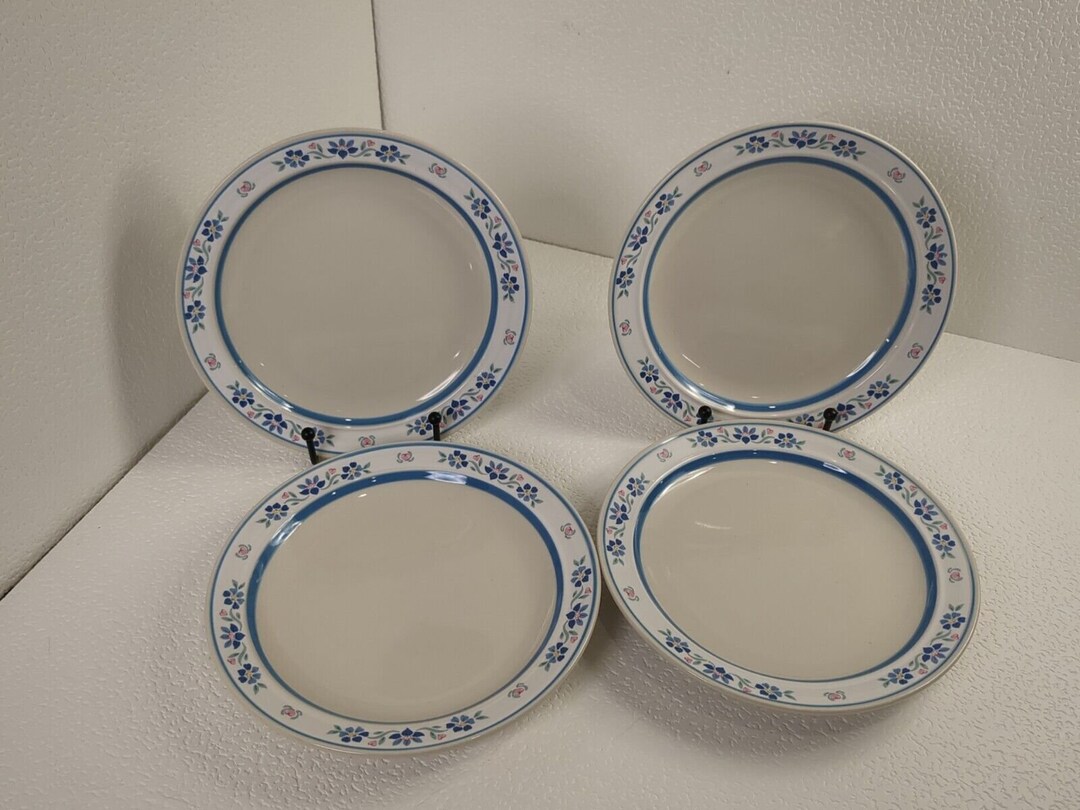 Set of 4 Tienshan Stoneware Folklore Hearts Flowers Salad/dessert ...