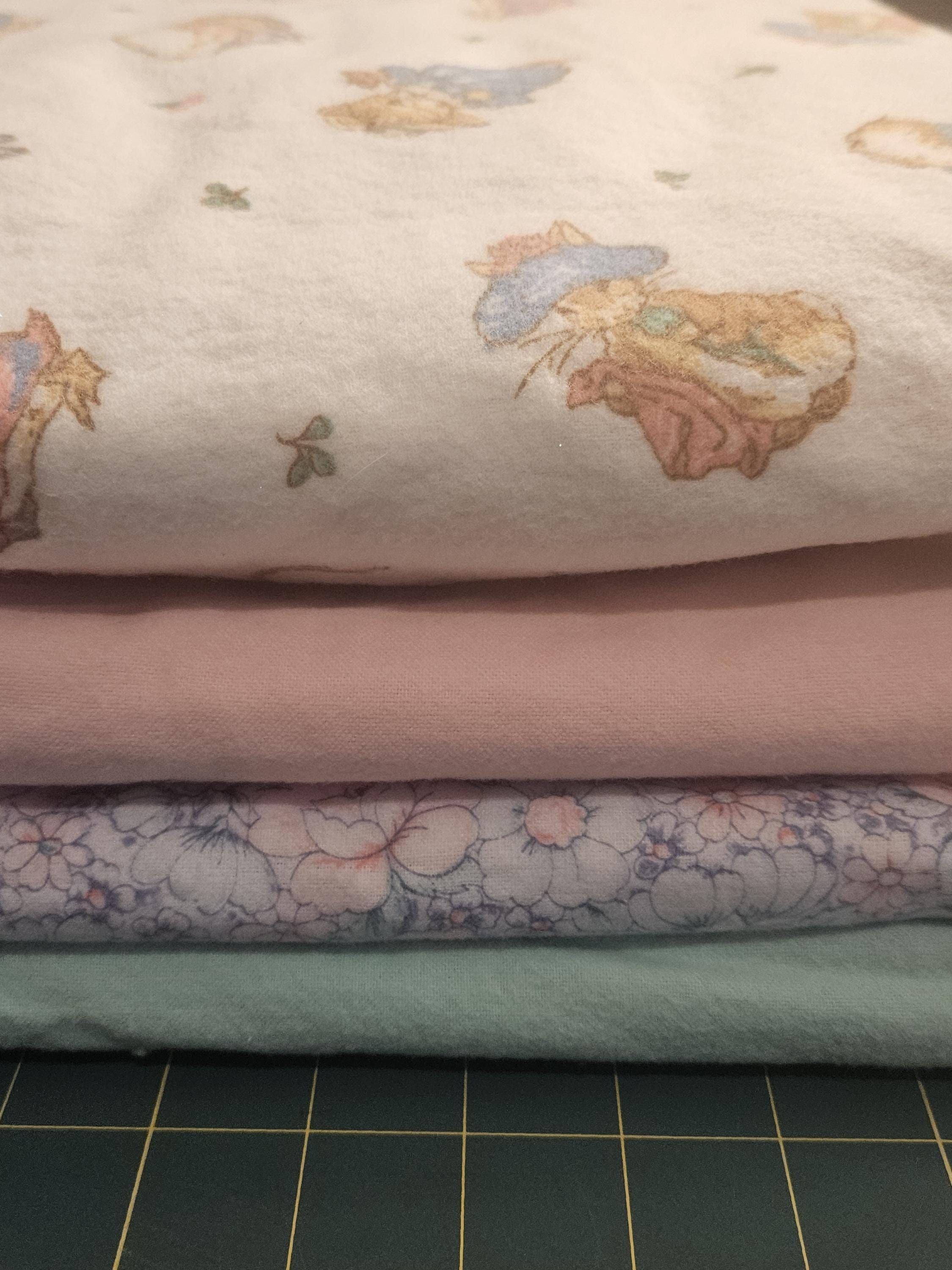 Vintage Hard-to-find Flannel Fabric Collection #5 (4 Fabrics) Beatrix ...