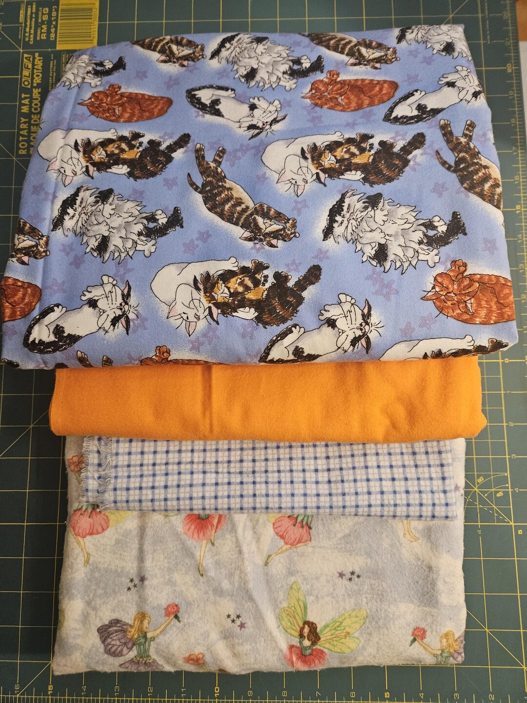 Vintage Hard-to-find Flannel Fabric Collection 3 4 Fabrics - Etsy