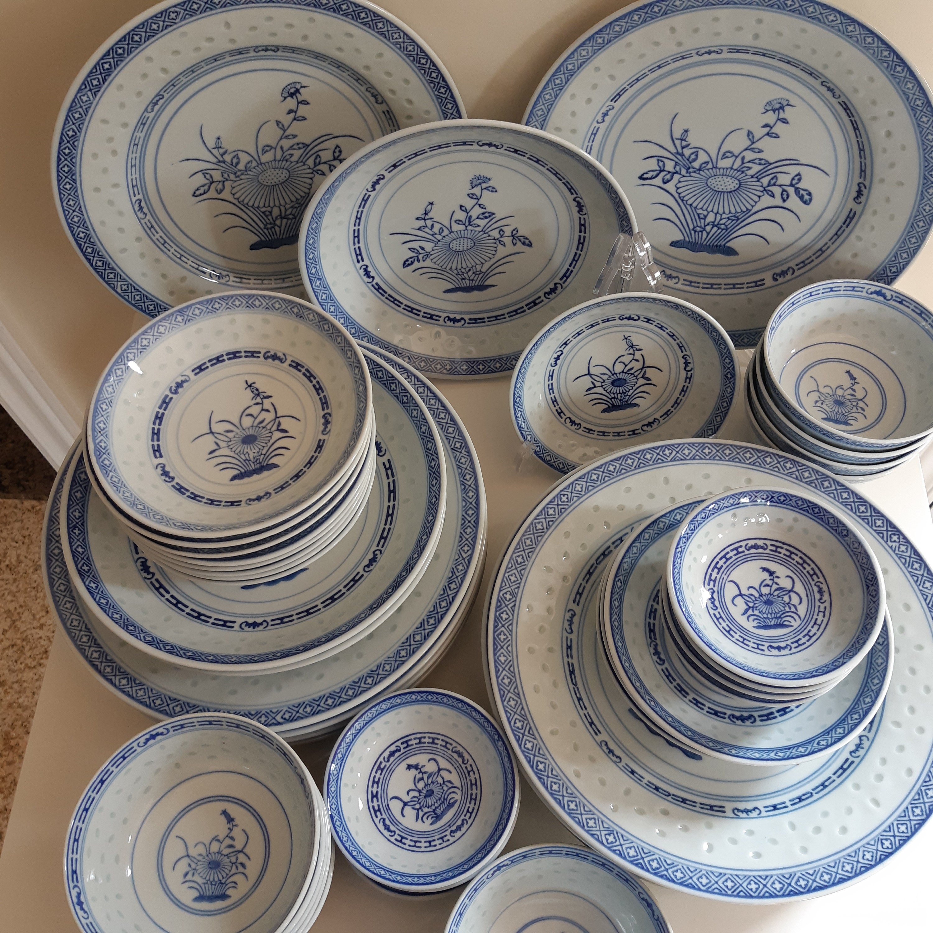 Vintage Chinese Open Carved Rice Grain Porcelain Blue and White ...