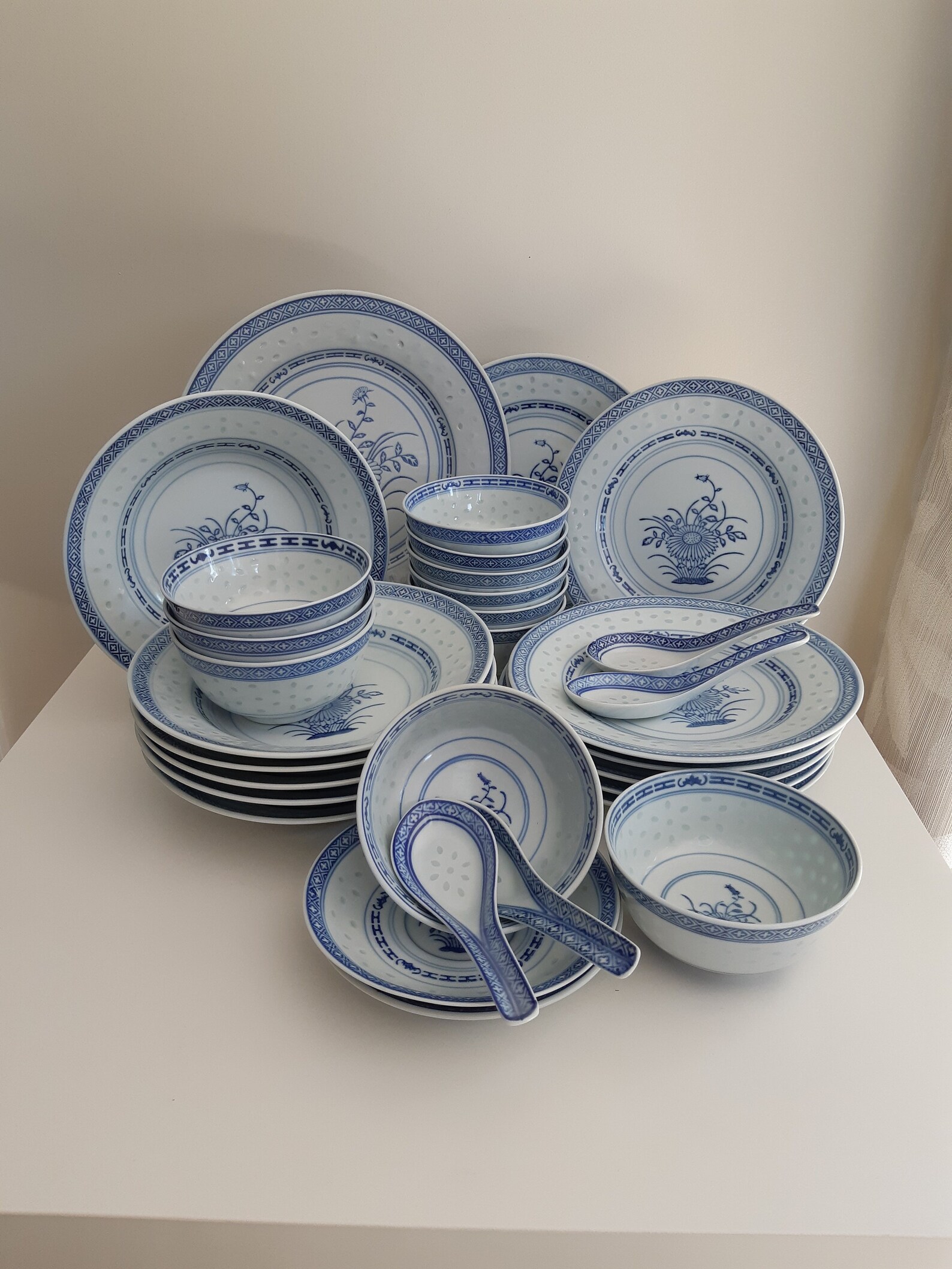 Vintage Chinese Open Carved Rice Grain Porcelain Blue and White ...