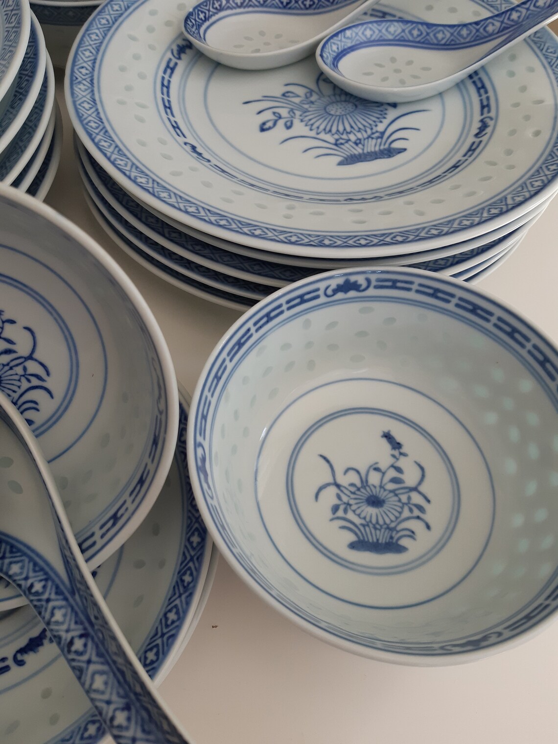 Vintage Chinese Open Carved Rice Grain Porcelain Blue and White ...