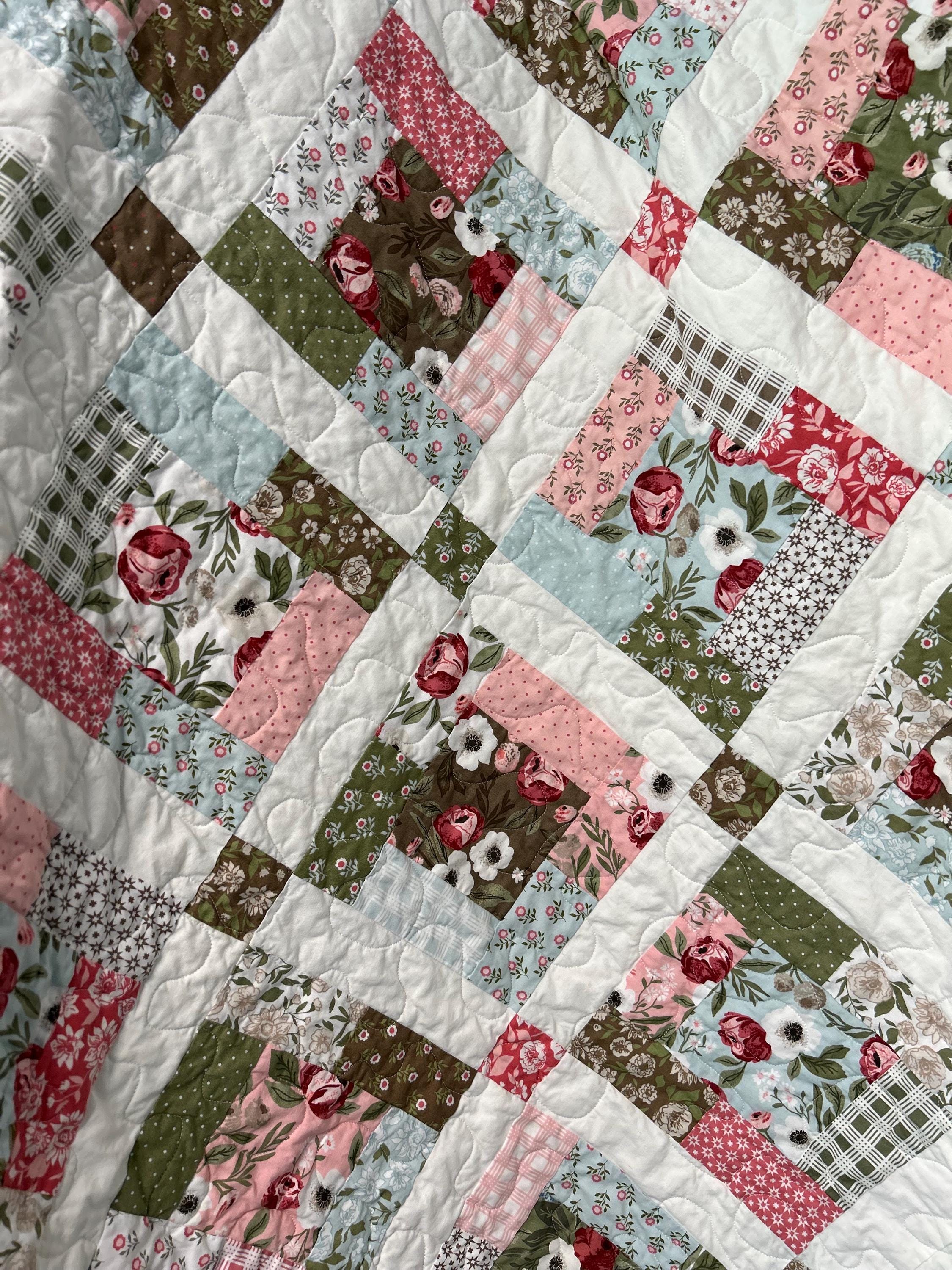 Handmade Floral Patchwork Quilt: Cotton Throw Quilt (47x47) - Etsy