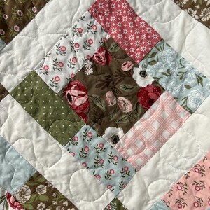 Handmade Floral Patchwork Quilt: Cotton Throw Quilt (47x47) - Etsy