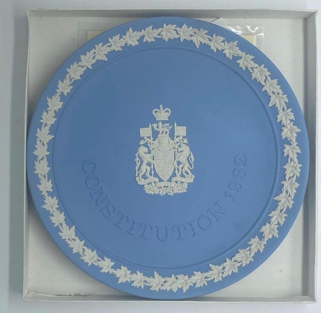 Canadian Constitution 1982 Wedgewood Jasperware 1982 Limited Edition ...