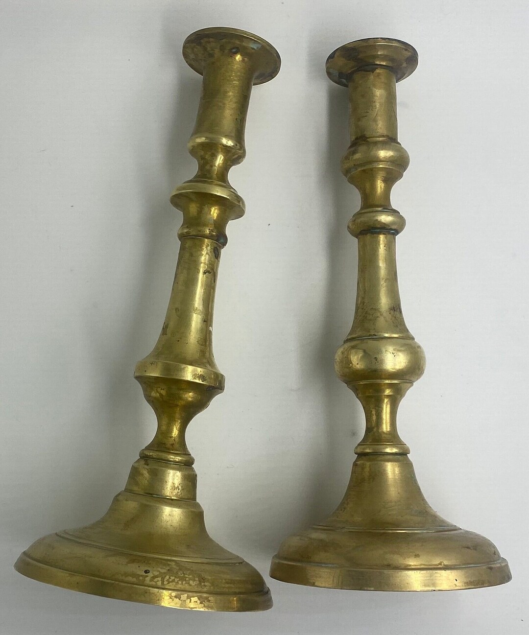 A Pair of Vintage Solid Brass Candlesticks With Pushers - Etsy