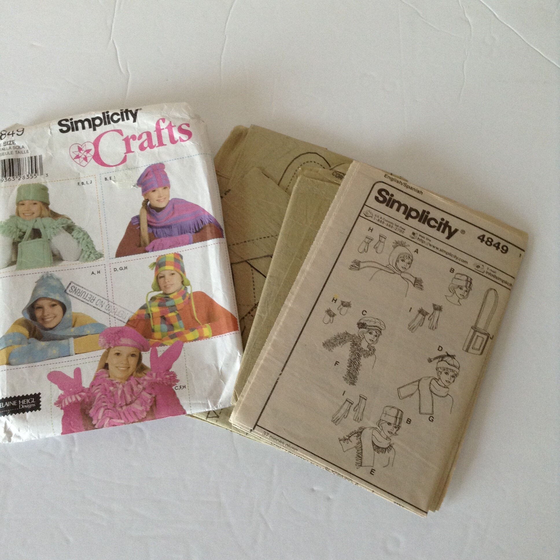 Simplicity 4849 Sewing Pattern One Size Fleece Hats Scarves Gloves ...