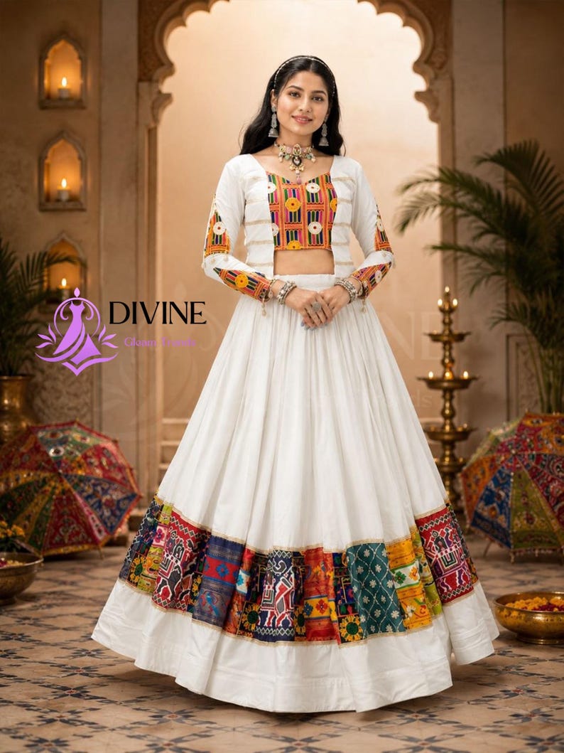 White Navratri Lehenga Choli Gujarati Garba Outfit Mirrorwork Chaniya ...