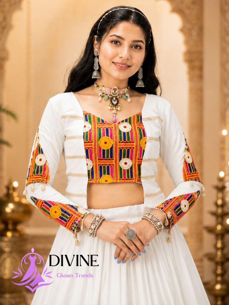 White Navratri Lehenga Choli Gujarati Garba Outfit Mirrorwork Chaniya ...