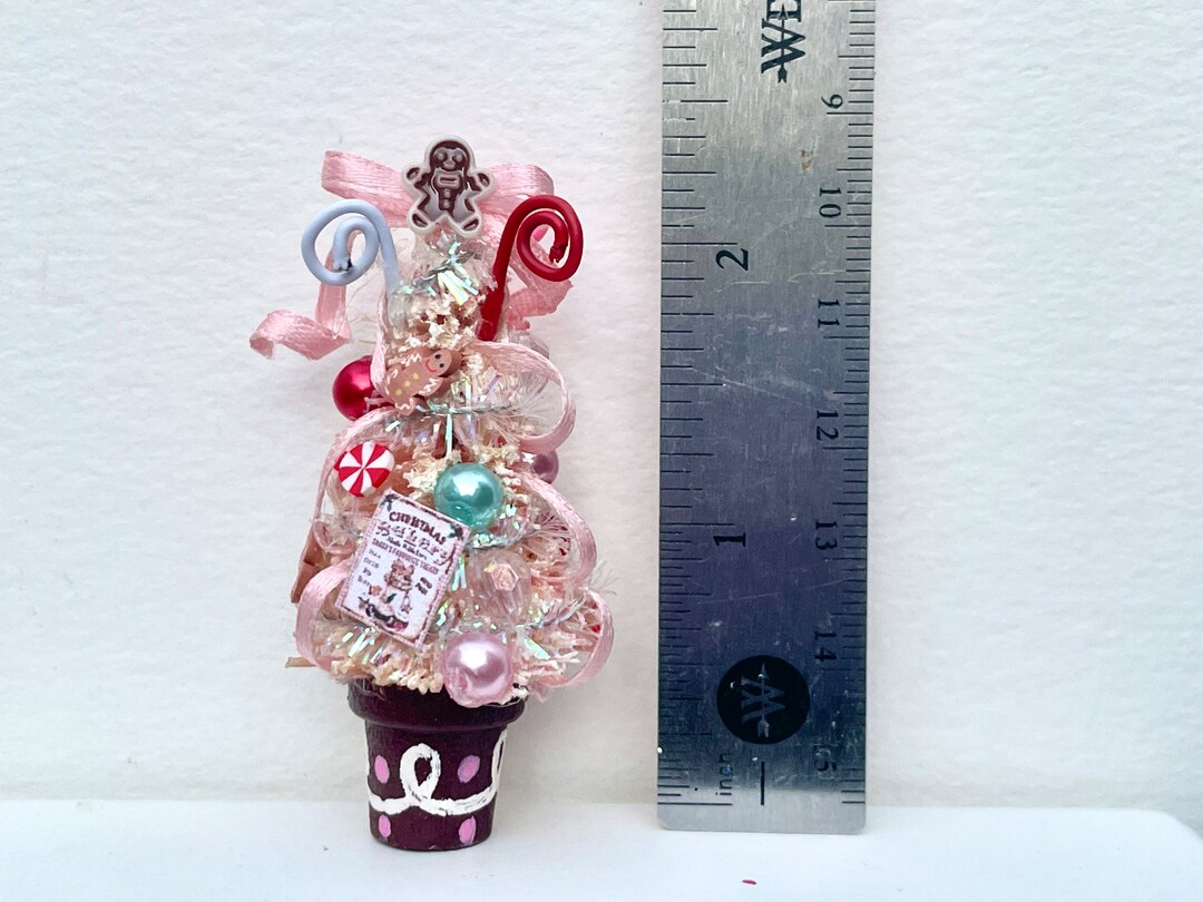 Dollhouse Christmas Mini Gingerbread Bakery Tree , Gingerbread Themed ...