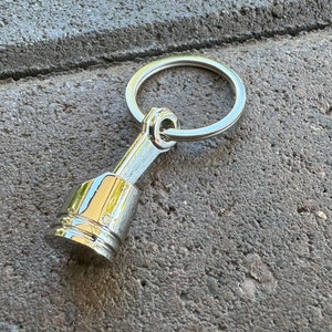 New Car Keychain Engine Piston Moving Car Guys Car Girls Exclusive Car ...